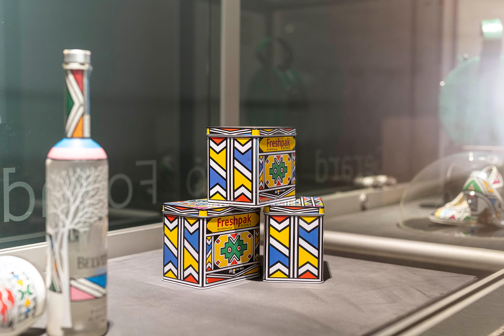 Decoding Cosmic Language: Umgwalo and Geometry in Dr Esther Mahlangu’s ...